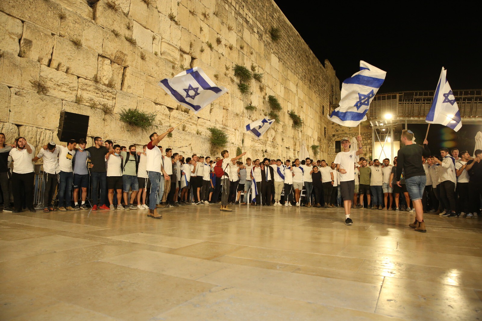 Flag dance 5781/2021 at the Western Wall - The Official Website The ...